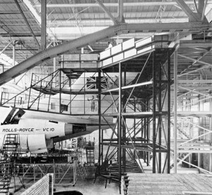 40 Years Ago: Special steel dock for aircraft tail ...